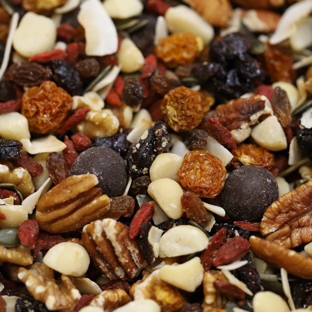 Scoop's Chocolate Trail Mix - 100g – Scoop Wholefoods UAE